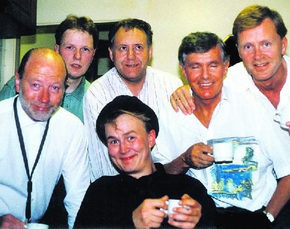 Bogomil Font (1990-) | Glatkistan