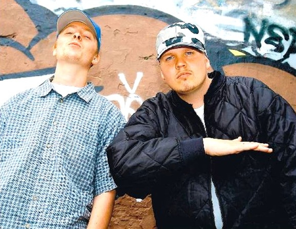 Hæsta hendin (2003-06) | Glatkistan